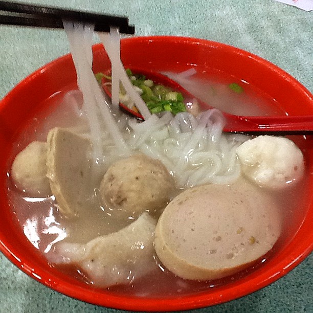Chiu Hing Noodle House 潮興魚蛋粉 (中華麺)