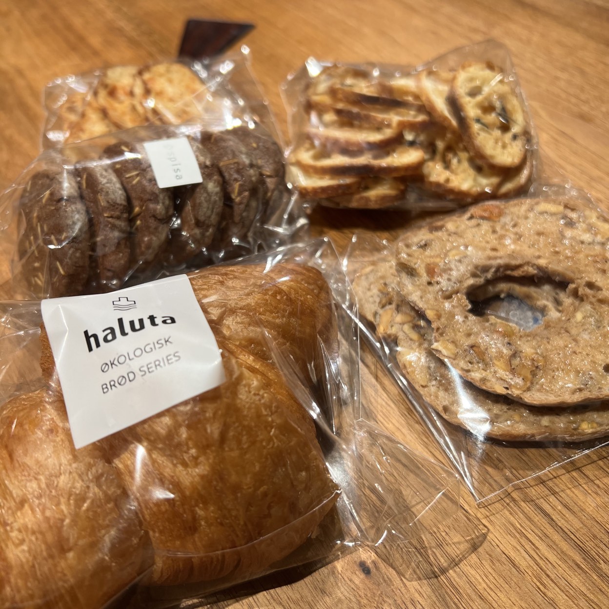 haluta bageri (中軽井沢駅/パン)