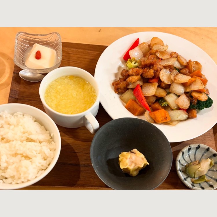 RIBAYON ATTACK（卓球サロンバーリバヨン アタック） (新日本橋駅/中華料理（その他）)