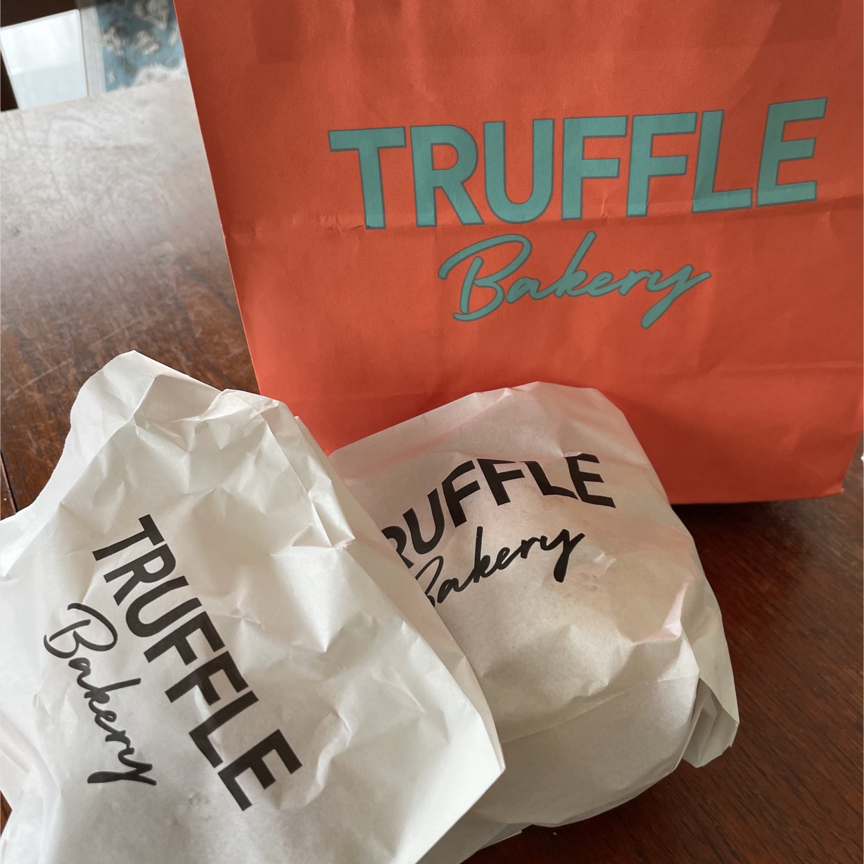 TruffleBAKERY 大阪本店 (パン)