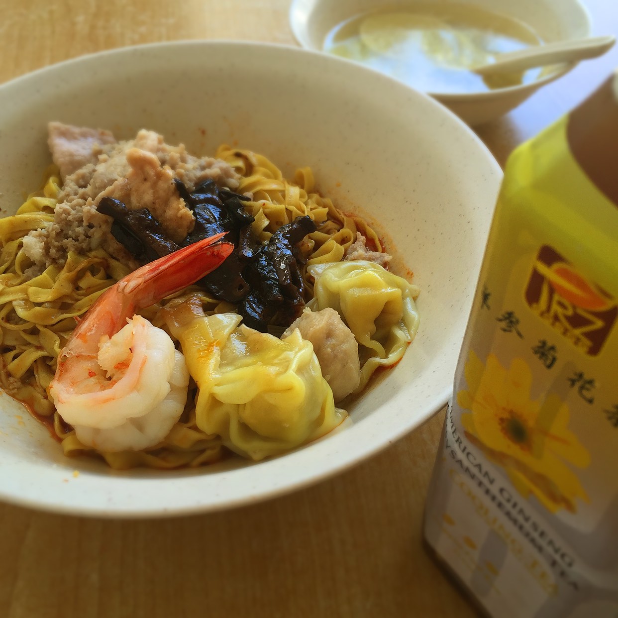 Nan Yuen Fishball Mushroom Minced Meat Noodle ()