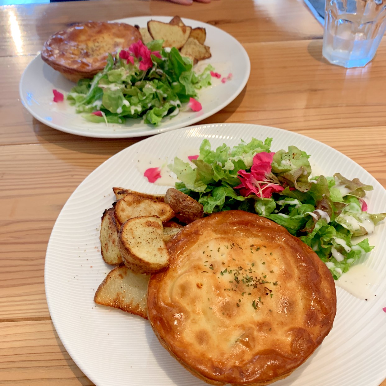 サーボ SERVO Aussie Pie Stand ()